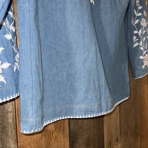 Chasing Unicorns | Jackets & Coats | Nwot Chasing Unicorns Denim Blazer ...